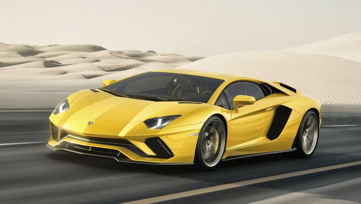 Lambo Aventador S tem 740 cv e custa US$ 421 mil - Revista Carro