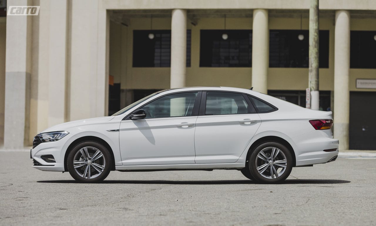 Conheça o Volkswagen Jetta R-Line 2019 - Revista Carro