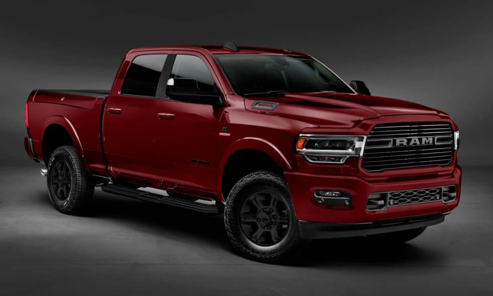 RAM 2500 ganha série limitada com visual escurecido - Revista Carro