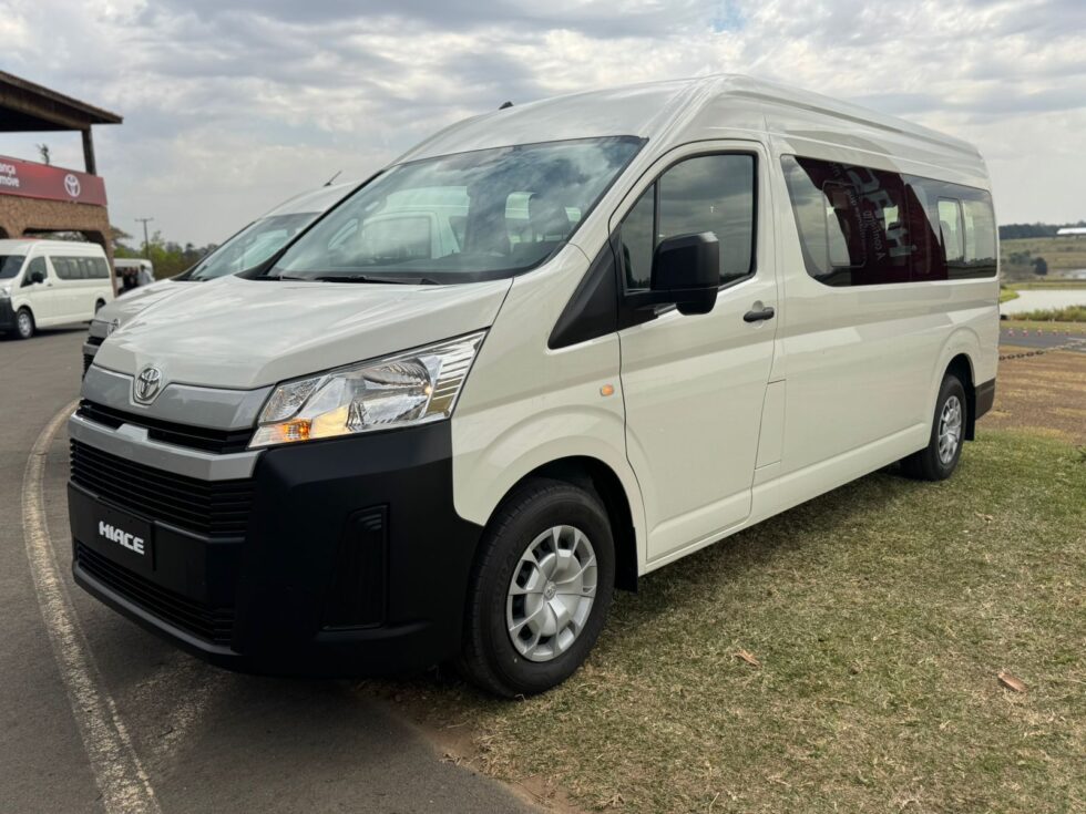 Toyota Hiace estreia no Brasil com motor da Hilux e câmbio automático
